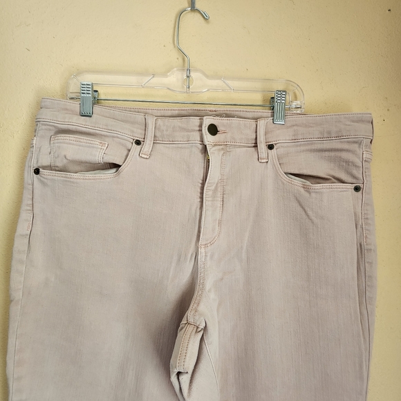 Universal Thread | Pants & Jumpsuits | Universal Thread Womens Jeans ...